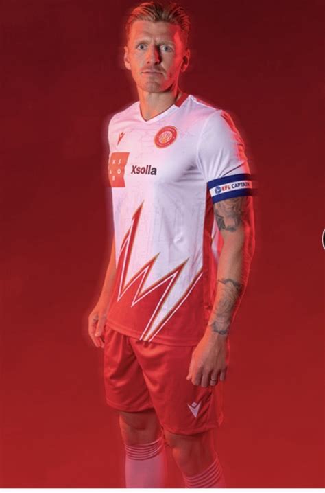 Stevenage Fc 2024 25 Macron Kits Unveiled The Kitman