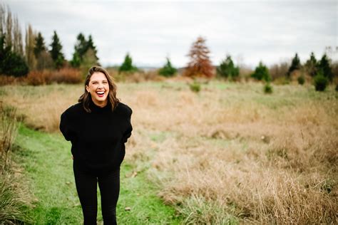 5 Tips For Practicing Discernment On Social Media Thrive Global