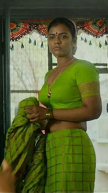 Iyshwarya Rajesh Navel In Thirudan Police