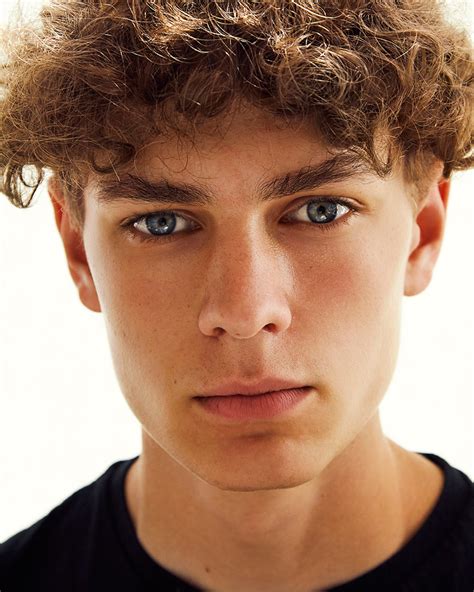 NEWfaces Page MODELS Com S Showcase Of The Best New Faces Edited By Rosie Daly