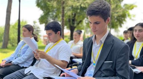 სოფელ დუისის სკოლის მოსწავლე სრული დაფინანსებით ბრიუსელში სტრასბურგსა და ჰააგაში გაემგზავრება