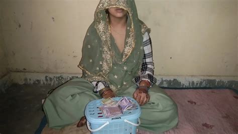 Condom Bra Bachne Aai Bhabhi Ko Paiso Ka Laalach Dekar Shaadi Se Phle