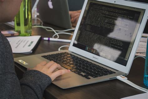 We Should Stop Using Chromium Based Browsers