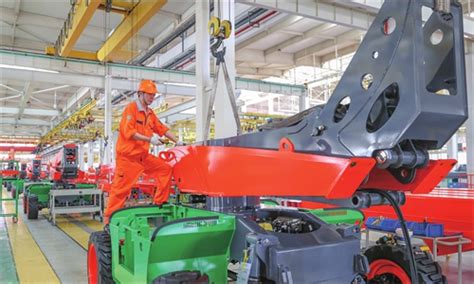 Assembling Machines Global Times