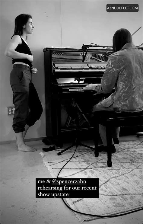 Kimbra Feet Aznudefeet