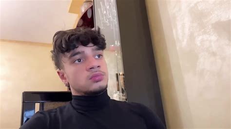 Italian Big Dick Jerking Cam