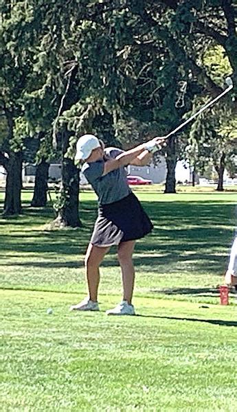 Gloy Has Personal Bests At State Golf Championships Grant Tribune