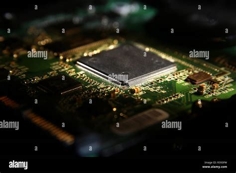 Cpu Chipset On Printed Circuit Board Pcb With Electronic Components Close Up Stock Photo Alamy