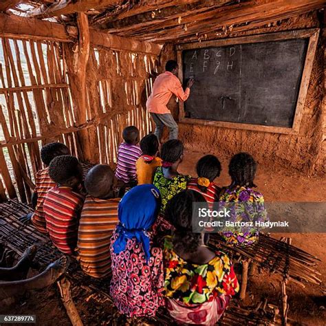 영어 수업 중 아프리카 어린이 에티오피아 남부 동아프리카 아프리카에 대한 스톡 사진 및 기타 이미지 아프리카 교사 교육
