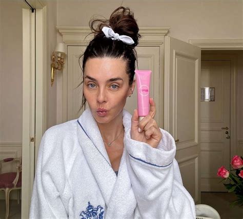 10 Benefits Of Caffeine In Skin Care The Skinny Confidential