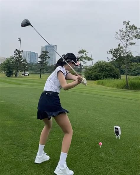 슬로우로 보는 완벽한 임팩트 타이밍 다운스윙 좋아요😘🥰😍 아이언스윙 골프레슨 드라이버스윙 다운스윙 Golf 프로골퍼