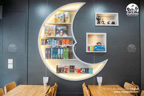With Us Board Game Cafe ทั้งเล่นทั้งกิน สุดฟินกับบอร์ดเกมกว่า 300 เกม