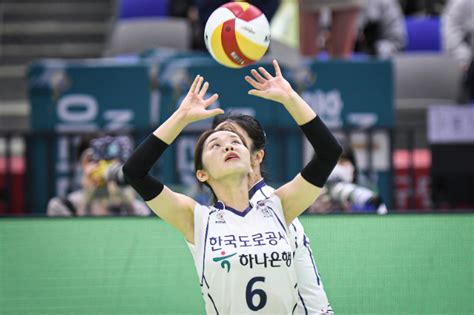 김종민 감독의 페르소나 당근과 채찍으로 성장 중인 신인왕 세터 노컷뉴스