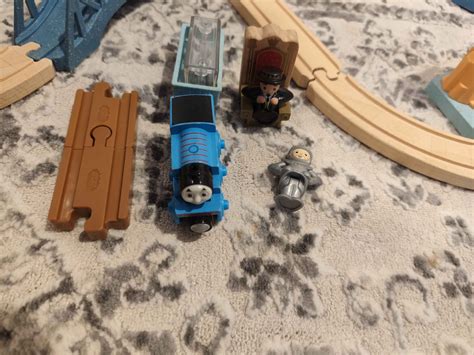 Thomas And Friends Wooden Castle Set Model Railroads And Trains Fergus Ontario Facebook