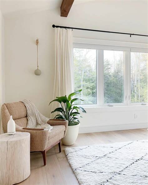28 Farmhouse Window Trim To Add Rustic Charm To Your Home