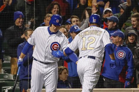 Slumping Kyle Schwarber Delivers Key Hit In Chicago Cubs 7 4 Win Over