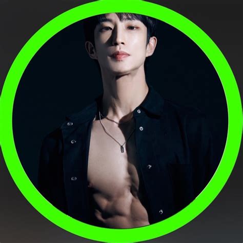 스윙은 표현하는 방법을 알아야 됩니다 🐘 감각과 실제 적용되는 표현은 완전히 달라집니다 시선은 굉장히 중요하다 회전의 힘으로 공을 치는 사람은 머리를 빠르게 돌려주는