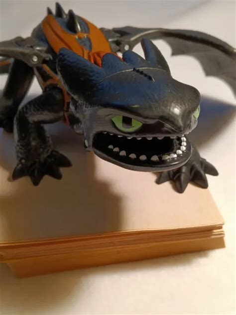 Dreamworks How To Train Your Dragon” Black Toothless Night Fury Figure