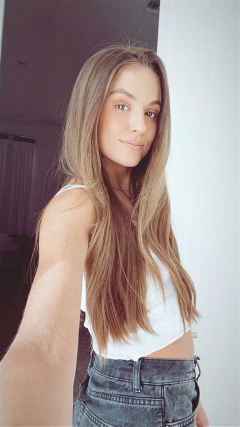 She’s so beautiful : r/RachelDemita