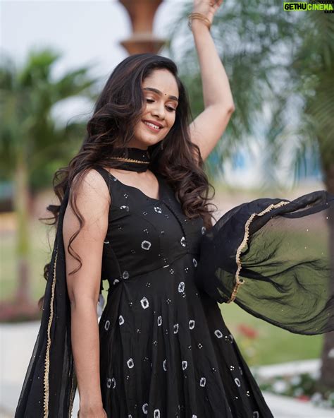 Tejaswini Gowda Gethu Cinema