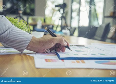 Excel Stat Spreadsheet Business Analytics Graph Statistic With Graph And Table Data Number In
