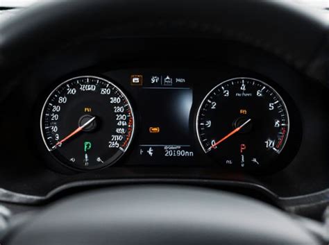 Analog Speedometer Vs Digital Speedometer On Car Dashboards What Are
