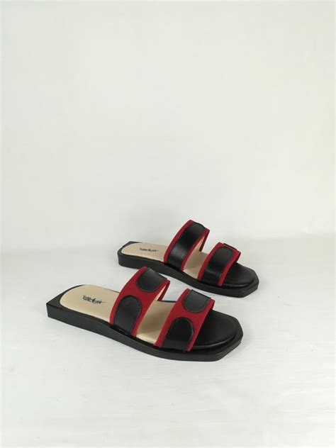 Тапочки — ціна 650 грн у каталозі Капці Купити жіночі речі за доступною ціною на Шафі Україна