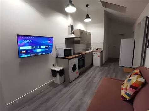 serviced accommodation location comfy workers