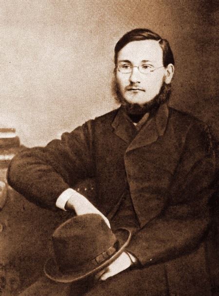 Илья Мечников: в вечном поиске