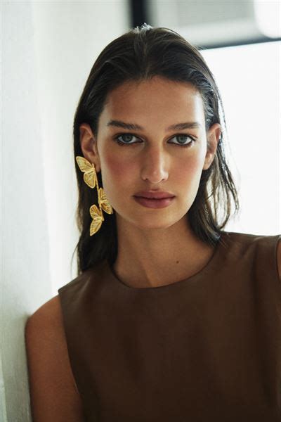 karolina moura for elite models