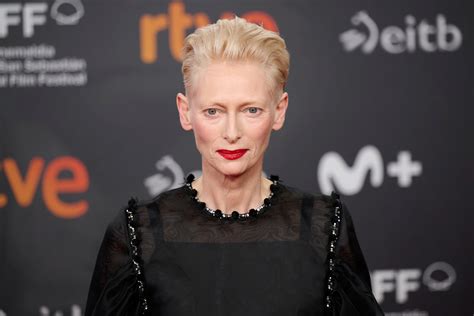 Modelo Tilda Swinton Julianne Moore Tilda Swinton And Pedro Almodovar