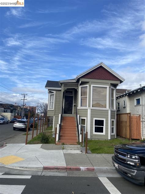1038 32nd St Oakland Ca 94608 Mls 41016929 Redfin