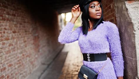 How To Become A Glamour Model Backstage