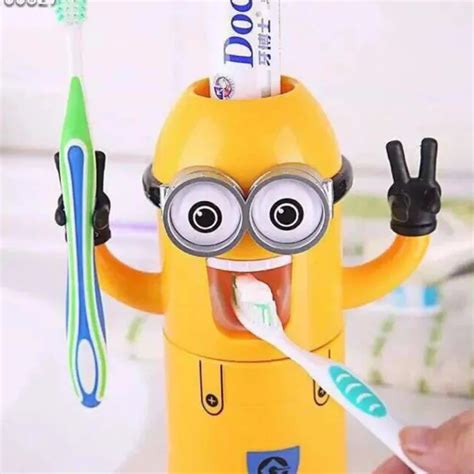 Minion Toothbrush Holder With Automatic Toothpaste Dispenser Hey Shoppers