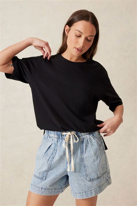 Longline Step Hem Tee
