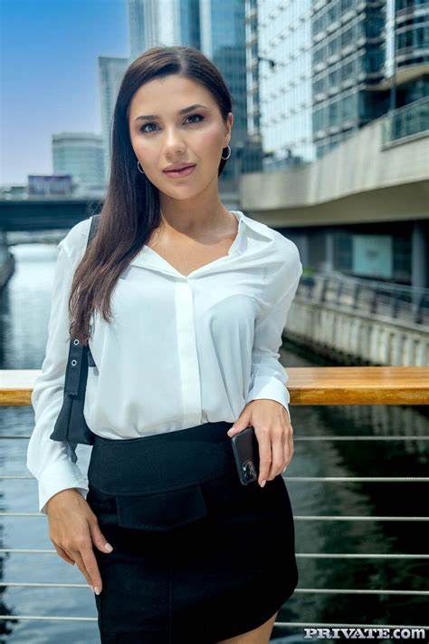 Ruby Reign Rclassypornstars