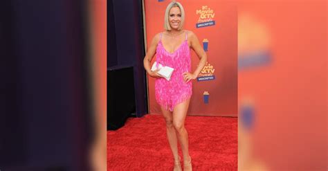 Teddi Mellencamp Vows To Celebrate Her Body Despite Insecurities