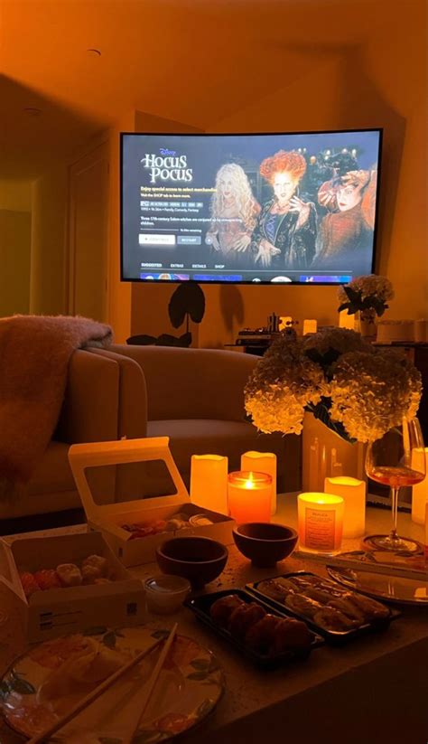 Cozy Night In 🍂🤎 Eliannaarvizu Movie Night Scary Movie Night