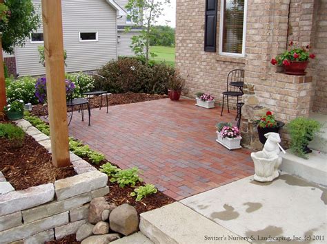 Small Front Yard Patio Ideas