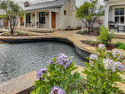 Couples Vacation Getaway In Fredericksburg Texas