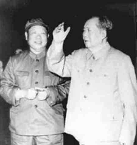 上将陈锡联接受了毛主席的三军委托，他一生兢兢业业值得我们敬佩 每日头条