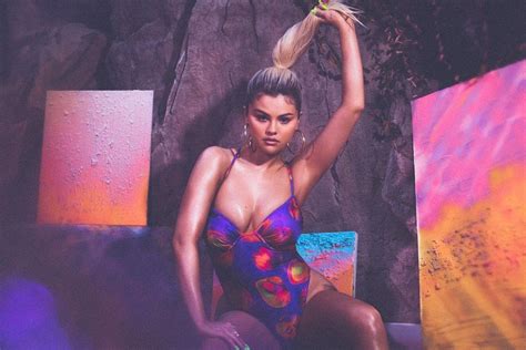 Selena Gomez Rare Bikini Modeling Phot 4