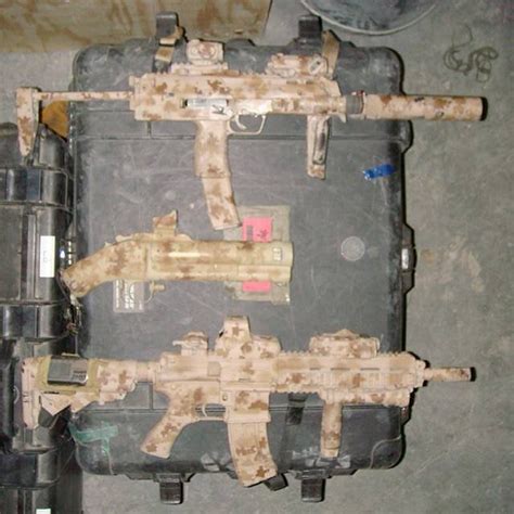 A Devgru Operators Primary Weapons C 2009 2011 640 X 640 R