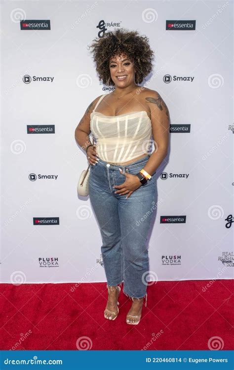 Aneesa Ferreira Feet