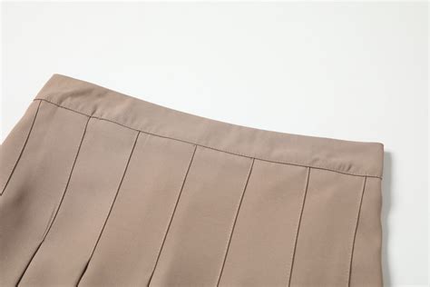 Plus Size Pleated Midi Skirt Hello Curve