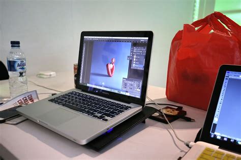 Digital Imaging Class By Silva Sandiarini Concrete