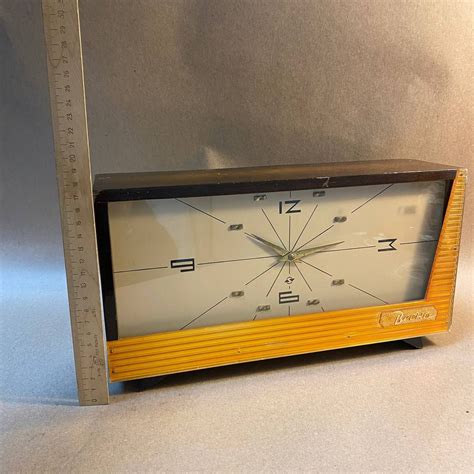 часы настольные Весна СССР купить по низким ценам в интернет магазине Ozon 1418573339