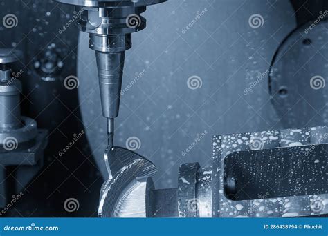 The 5 Axis Machining Center Cutting The Boat Propeller Parts Parts With