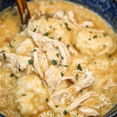 Crock Pot Chicken And Dumplings Easy And Delicious Mucha Munch