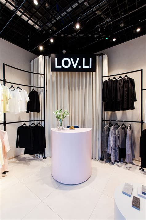 LOV.LI - Mili młodzi ludzie